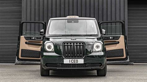 کان دیزان؛ این تاکسی لندنی 121 هزار دلار قیمت دارد عکس