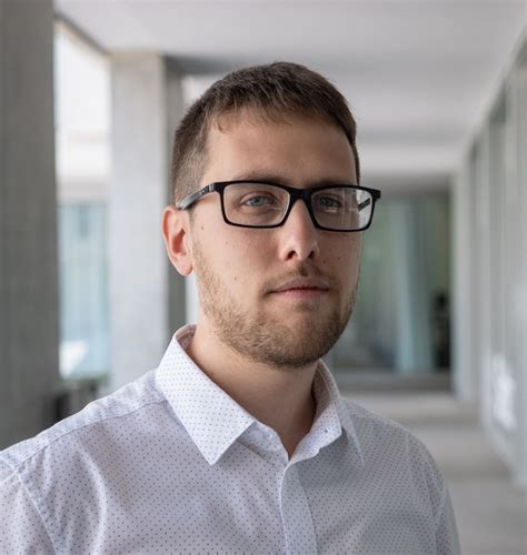 People Autonomous Robotics At IDSIA