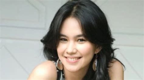 Kerap Tampil Seksi Sebelum Putuskan Hijrah Ini 9 Potret Transformasi