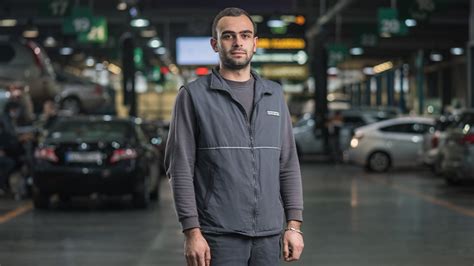 პირველი დიპლომირებული მექანიკოსები ბექა არჩვაძის გეგმები ავტოსამყაროში Netgazeti • თეგეტა