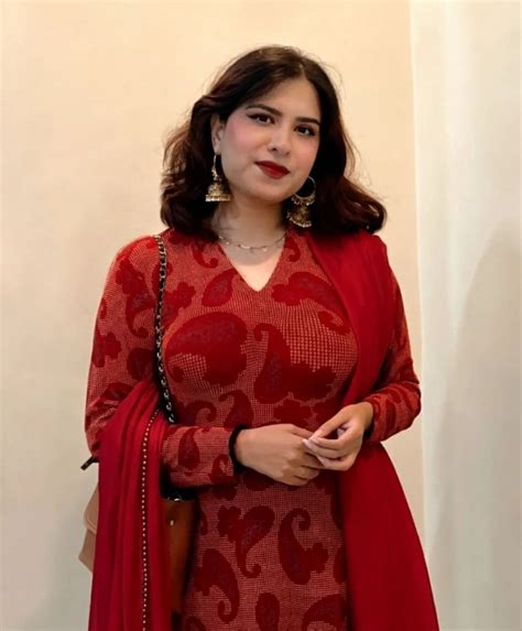 Nimra Tariq 😍🥭🥭 Rpakibeauties