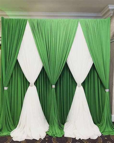 Chic Curtain Decor Will Make Your Living Room Look Better Curtain