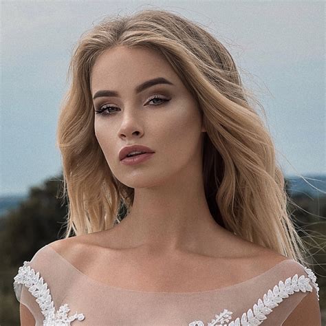 Ilona Faces Model Agency