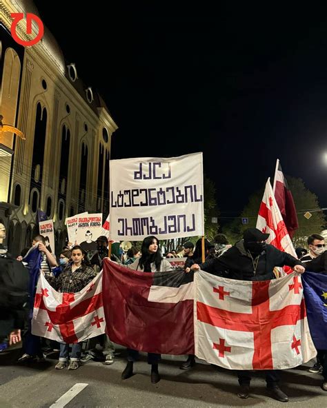 ტაბულა • Tabula 🔻 ჩილეს სანაპიროსთან ვეშაპმა ნიჩბოსნის გადაყლაპვა სცადა 🗣️ მეგონა გადამყლაპა