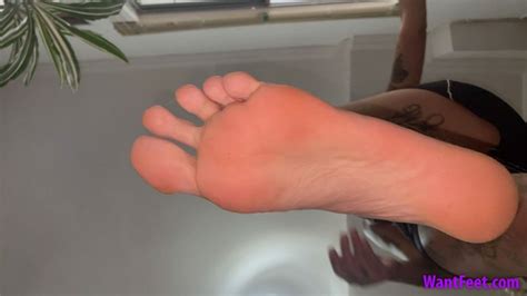 Merciless Barefoot S Stomping Hd Mp4 Feetlust Clips4sale