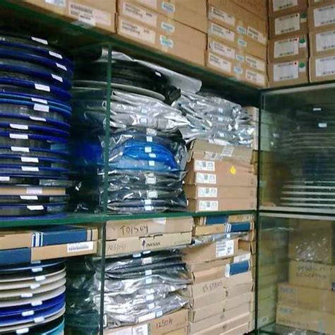 Supply IC Chip MCU Integrated Circuits USB QFP FT FT DElectronic Components Supplier