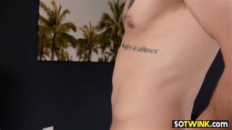 Gay Guy Totally Gets Caught While He Is Spying On Him Eporner