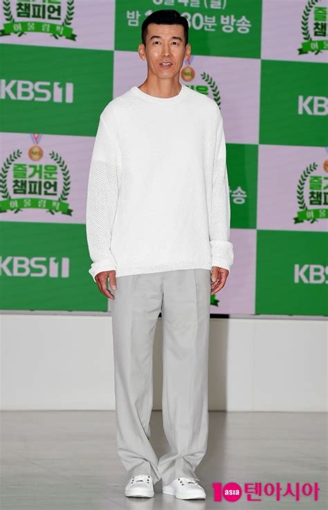 TEN포토 션 단거리는 힘들었다 텐아시아