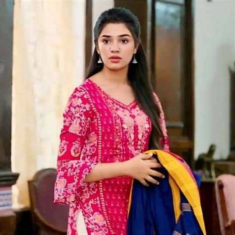 ปักพินโดย Vignesh ใน Indian Celebs