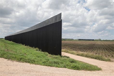 Mexico Border Fences Gaps