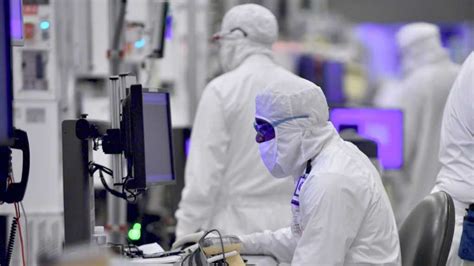 Intel Partners For 30b Fab Investment In Arizona Network World