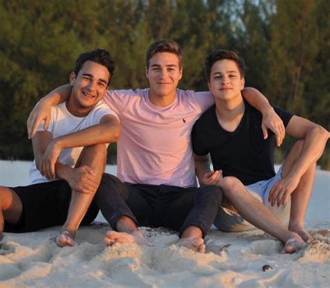 Carel Eiting Wordt Voor Het Eerst Vader Spelersvrouw