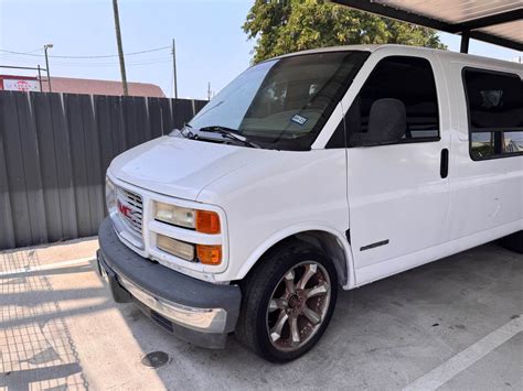 2000 Gmc Savana 1500 Passenger · Van Commercial Vans Laredo Texas