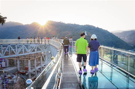 สกายวอล์กพระธาตุดอยเวา เชียงราย Skywalk เหนือสุดสยาม