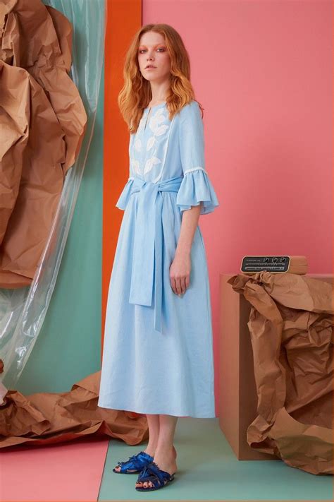 GIZIA | Collections | High fashion women, Long sleeve dress, Fashion