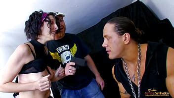 Nena De Pelo Rizado Usa Tacones Negros Durante Una Sesi N De Sexo Xnxx Com