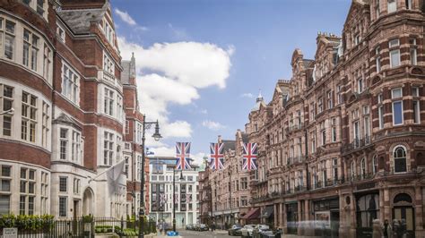 Да правиш бизнес във Великобритания Как български предприемачи се обединиха за да си помагат