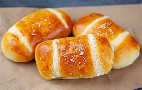 طرز تهیه نان شیرمال؛ این نان خوش‌طعم را خودت بپز