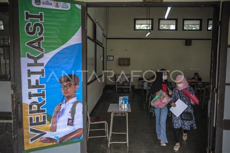 Ppdb Di Jawa Barat Antara Foto