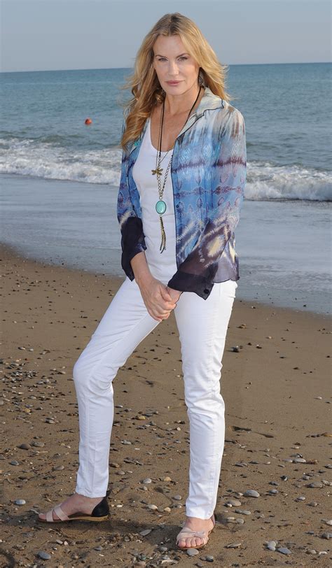 2275 X 3900 Id 851831