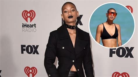 Willow Smith Bikini Pictures Her Best Swimsuit Photos Life And Style