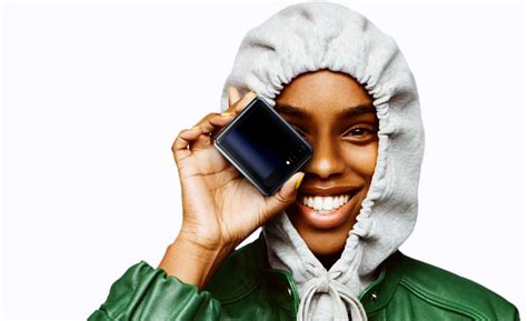 Samsung Galaxy Z Flip 5G Harvey Norman New Zealand