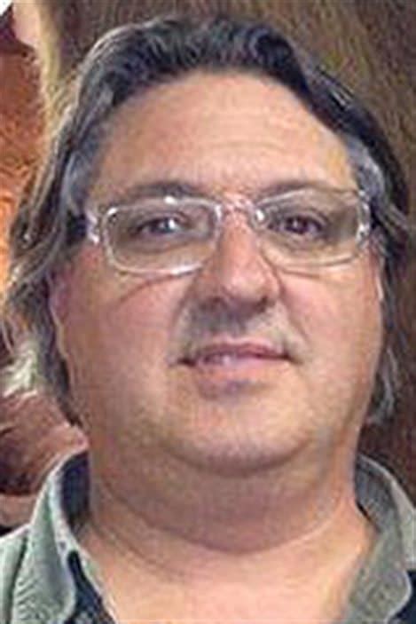 Winnipeg Les Proches Dun Chasseur Disparu Veulent élargir Les Recherches Radio Canada