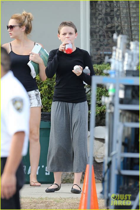 Joey King Debuts Super Short Haircut For Wish I Was Here Photo