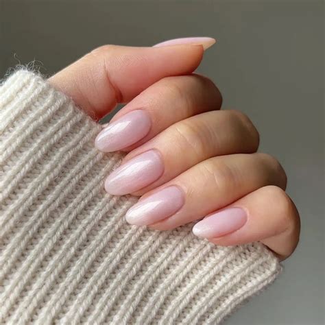 Cómo Llevar Las Uñas Almendradas 10 Diseños Antiedad Muy Elegantes Que
