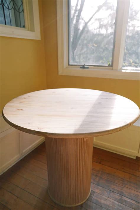 Diy Round Kitchen Table Stylish And Budget Friendly Home Project