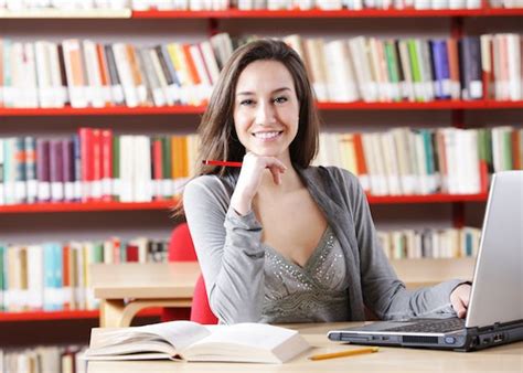 12 Bibliotecas Digitales Gratis En Español Para Consultar Online