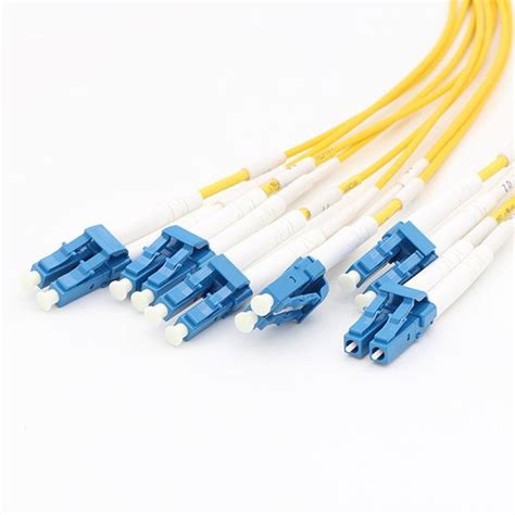 12 FMC MTP APC à LC Singlemode Fanout Breakout Fiber Optic Cable Assembly Fournisseurs et