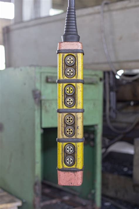 Movement Remote Control Pendant Switch For Overhead Crane In The