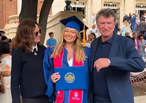 Wayne Gretzkys Daughter Emmas Graduation From Smu Elicits Heartfelt