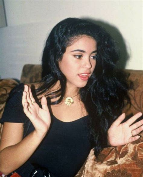 Throwback Photos Of A Young Shakira Before She Was Famous ~ Vintage