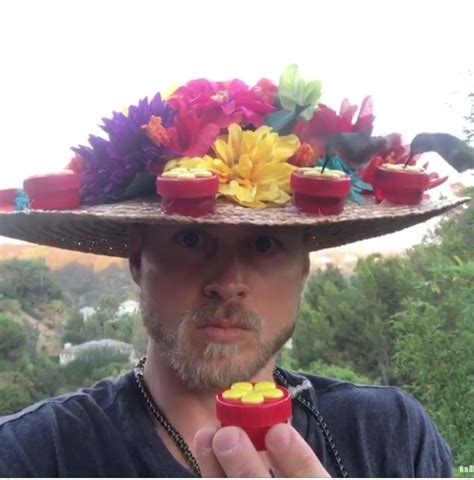 Hummingbird Feeder Hat Humming Bird Feeders Diy Hummingbird Feeder