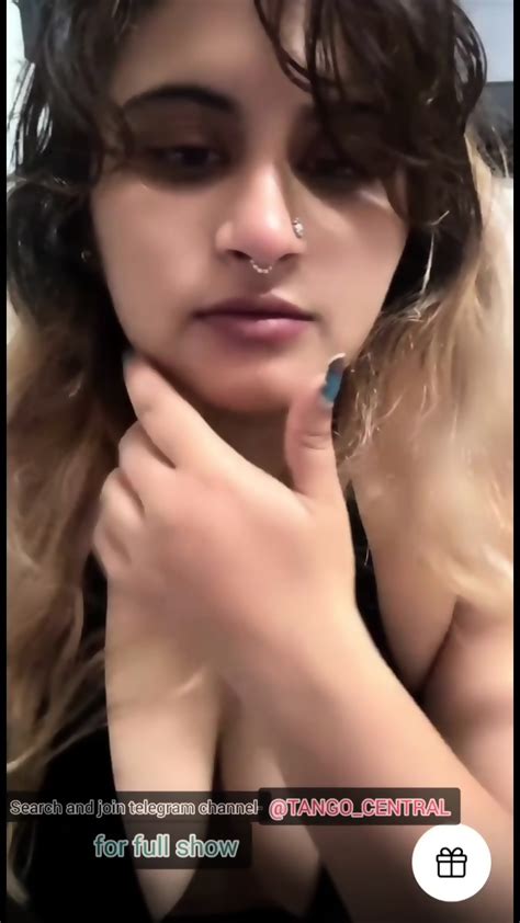 Gunjan Aras Latest Live