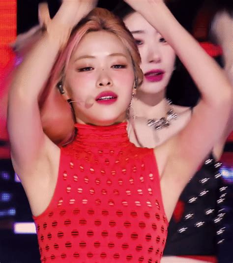 ITZY Ryujin KPOP NSFW