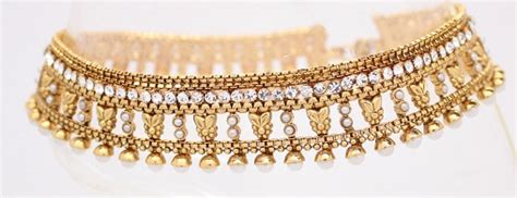 25 Latest Gold Anklet Designs For Women With Alluring Look