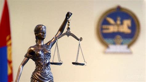 Бусдад давуу байдал олгосон 2 албан тушаалтны хэргийг шүүхэд шилжүүлжээ