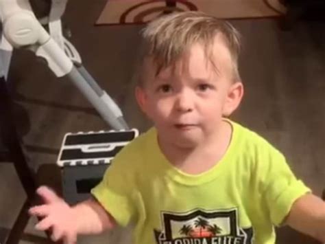 Dečak Se Naljutio Jer Ga Mama Nije Poljubila Yumama