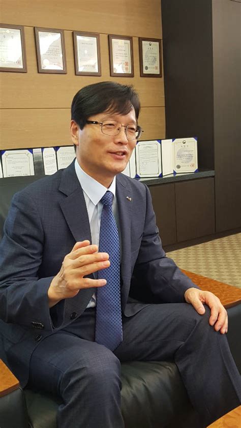 인사이트 박효덕 구미전자정보기술원장 전자융합산업 기반 신전자산업육성 핵심역할 할것 전자신문
