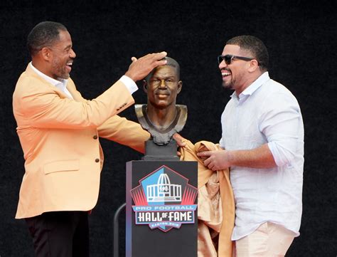 Antonio Gates Sterling Sharpe Highlight Hall Of Fame Enshrinement