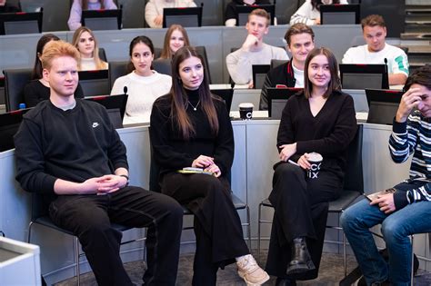 Вице президент Сбера пригласил студентов НИТУ МИСИС на работу 24 ноября 2023 года Новости