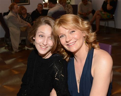 Дети Анны Ардовой дочь Софья и сын Антон