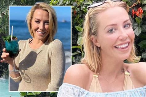 მასწავლებელს ორალური კავშირი ჰქონდა მოსწავლესთან პირდაპირ კლასში