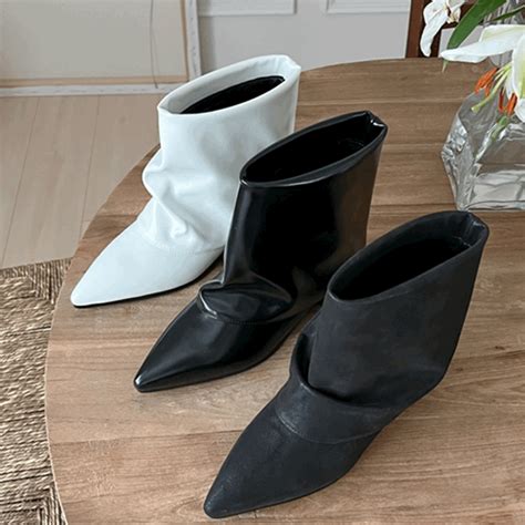 당일출고 스틸레토 웨스턴 와이드 폴딩 통넓은 하비 앵클 미들부츠 에이블리