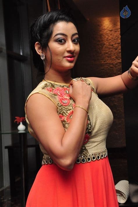 Tejaswini New Pics Photo Of