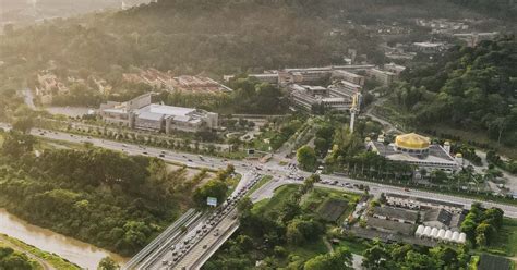 Oracle To Invest More Than Us 6 5 Billion In Ai And Cloud Computing In Malaysia