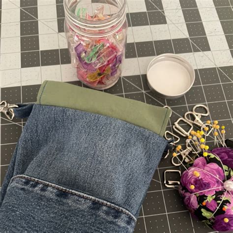 Upcycle Your Clothing Online Class And Kit Ts Classbento